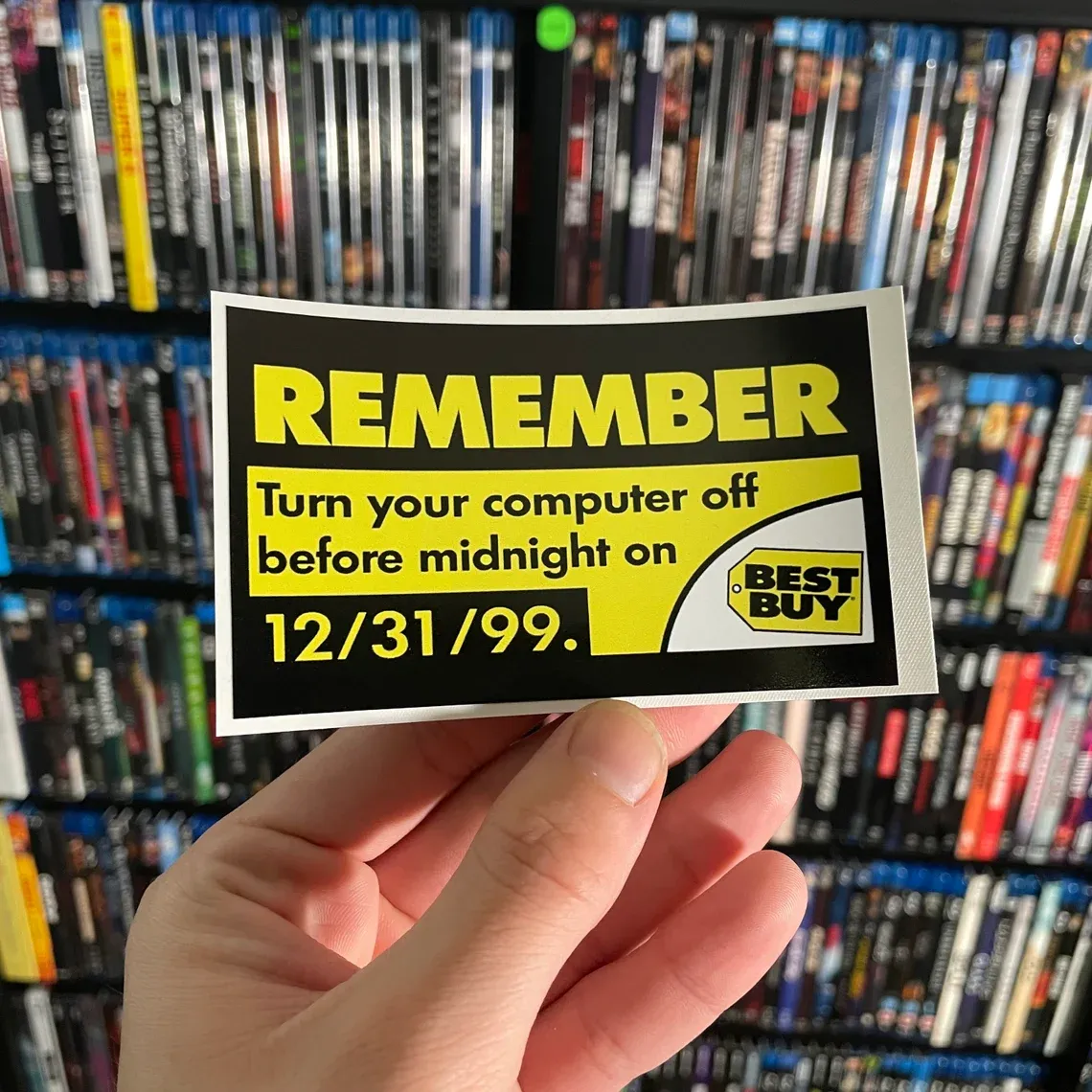 Remember Y2K? The Best Buy “Turn Off Your Computer” Warning - 90kids.com