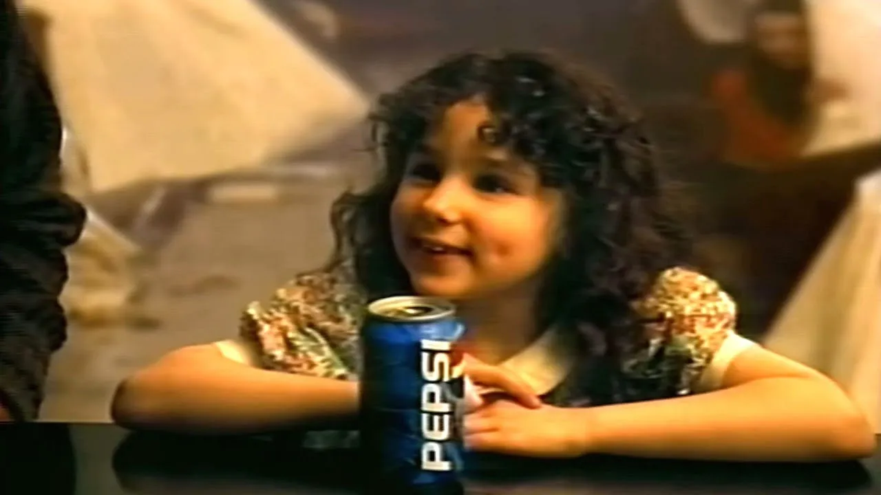 Pepsi vs. Coke: How the Pepsi Girl Took Over 90s Advertising - 90kids.com