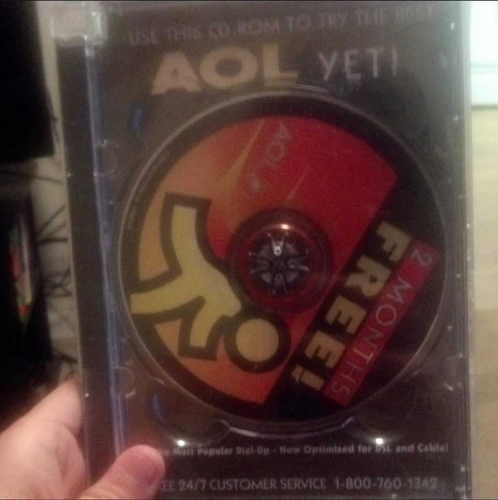 Free AOL disc (aka CD Wallpaper)