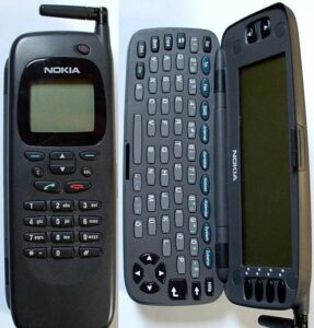 Before Smartphones: The Revolutionary Nokia 9000 Communicator - 90kids.com